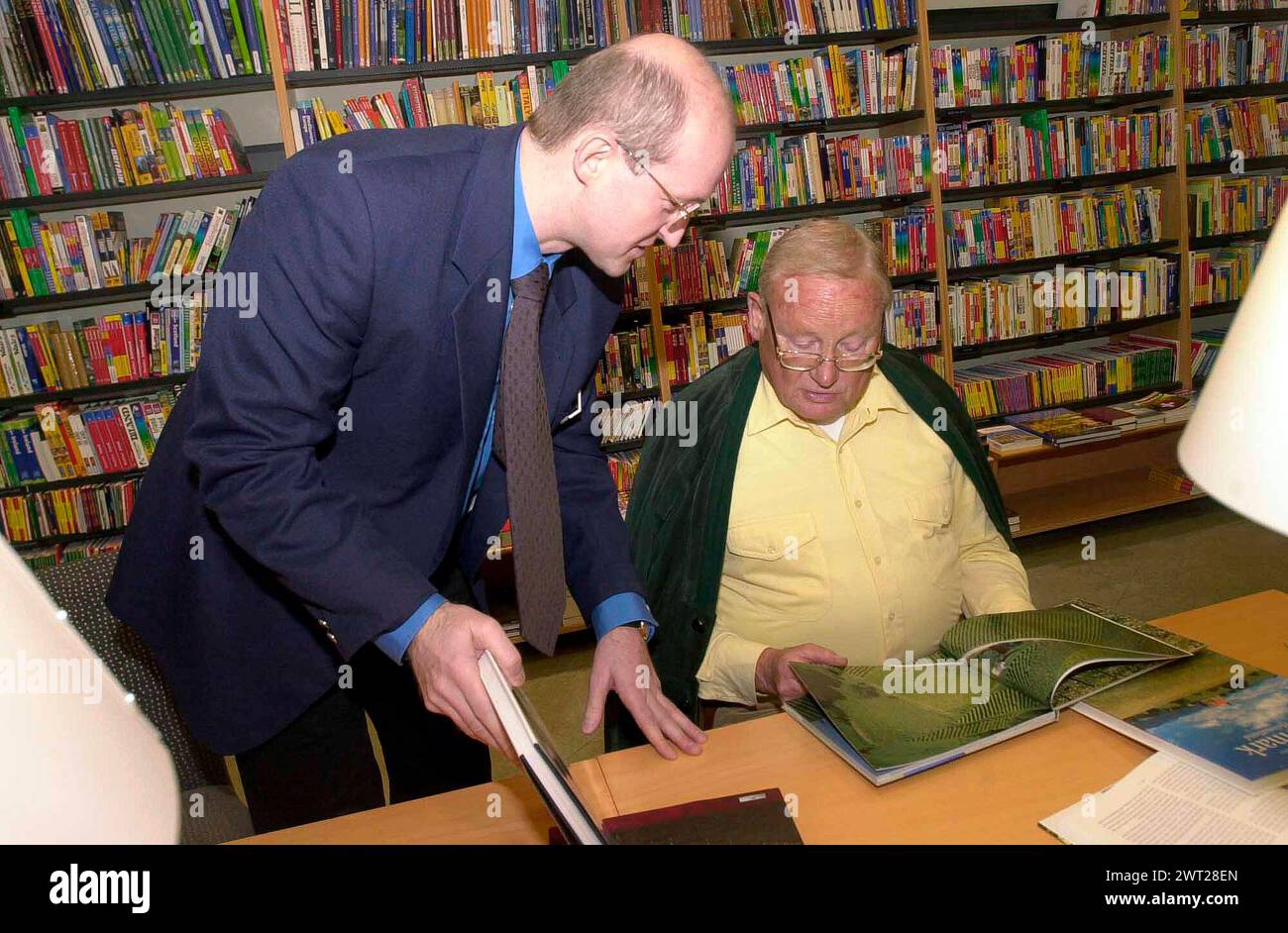 Typografie alphabet hi-res stock photography and images - Alamy