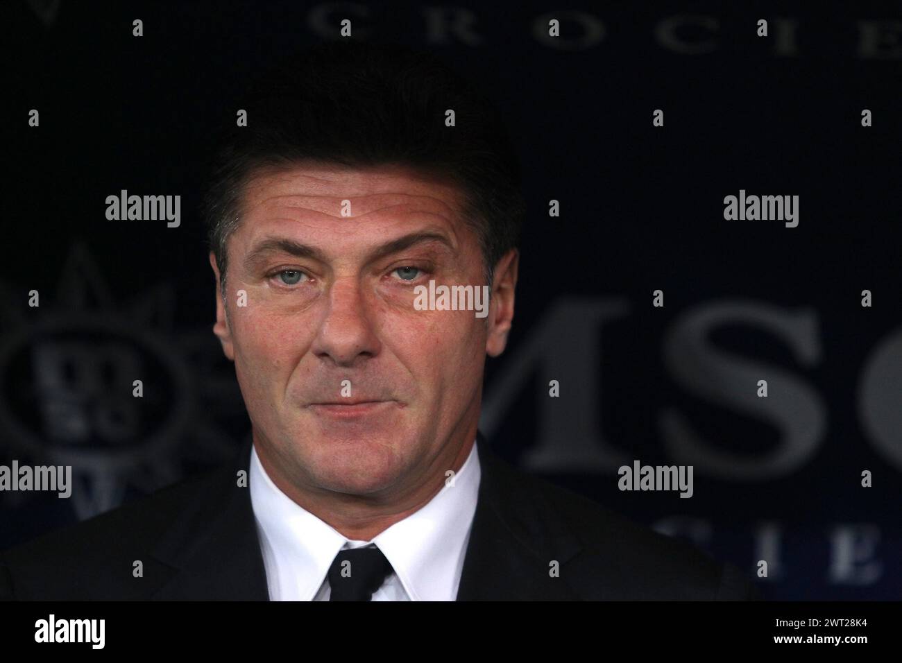 Coach Walter Mazzarri during a soccer match, at the San Paolo stadium ...