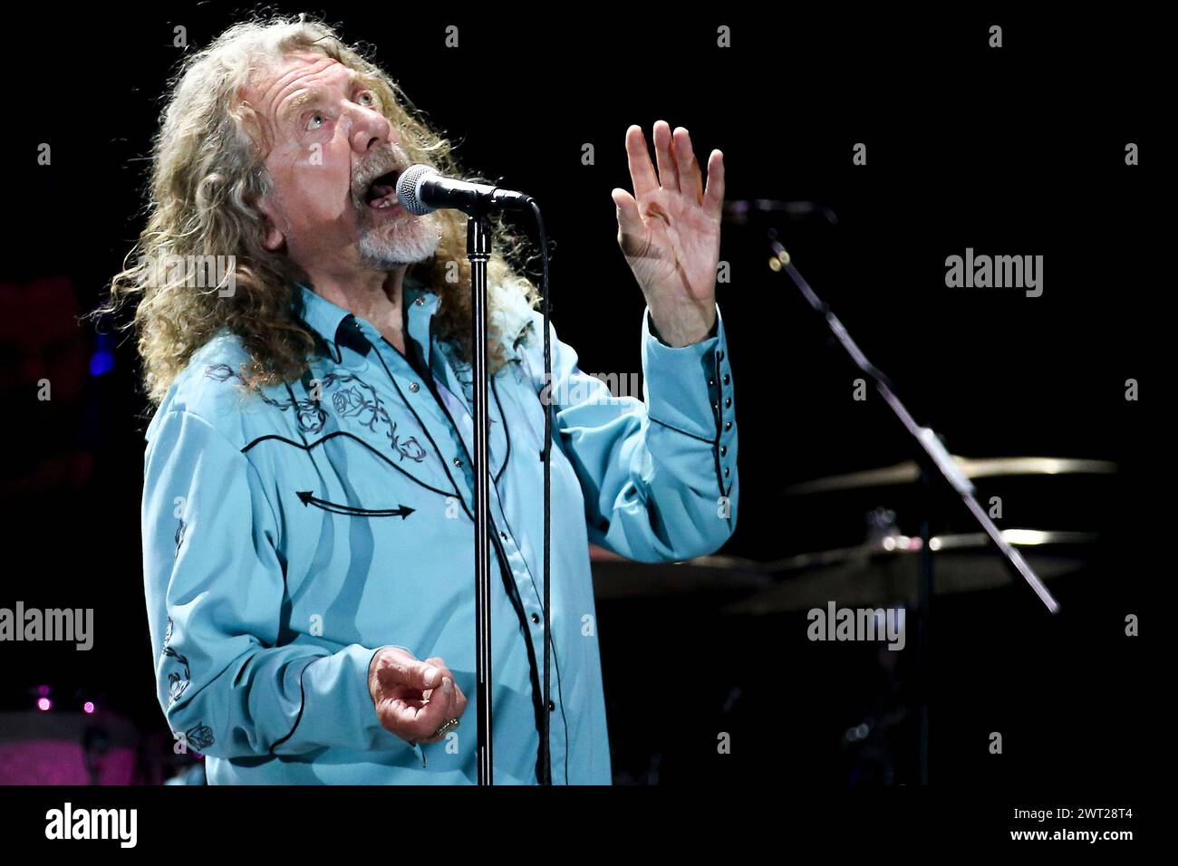 Robert Plant, former singer of the historic rock band Led Zeppelin ...