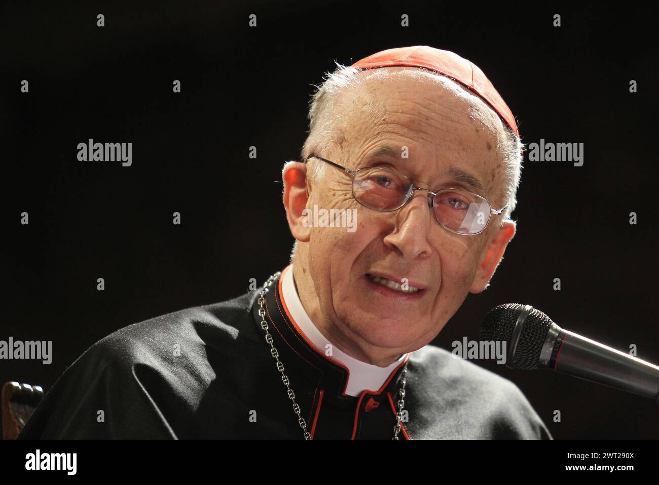 Ruini camillo cardinale hi-res stock photography and images - Alamy