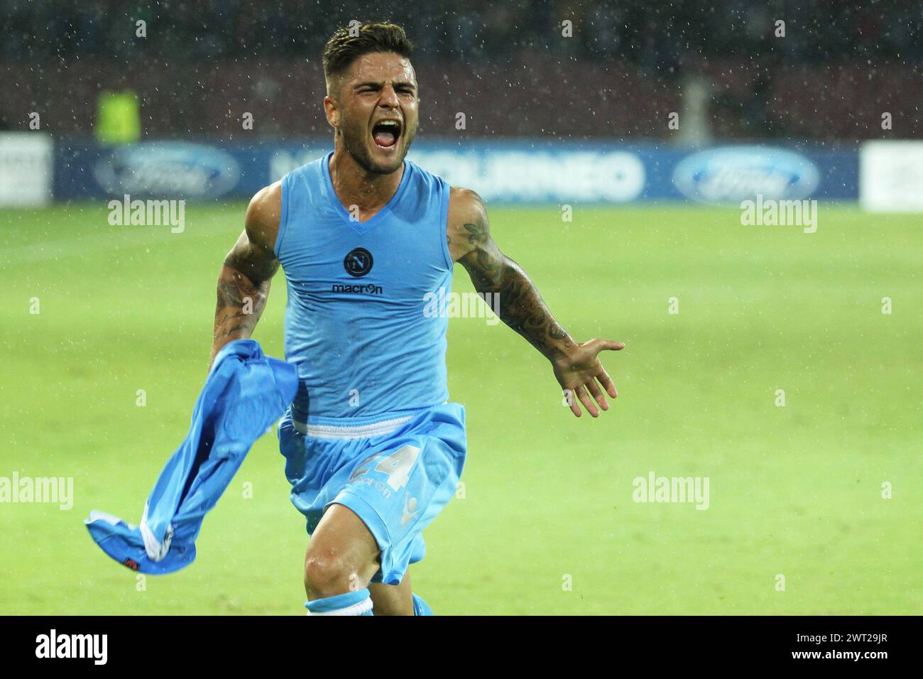 Lorenzo Insigne celebrates goal during a soccer match between Napoli ...