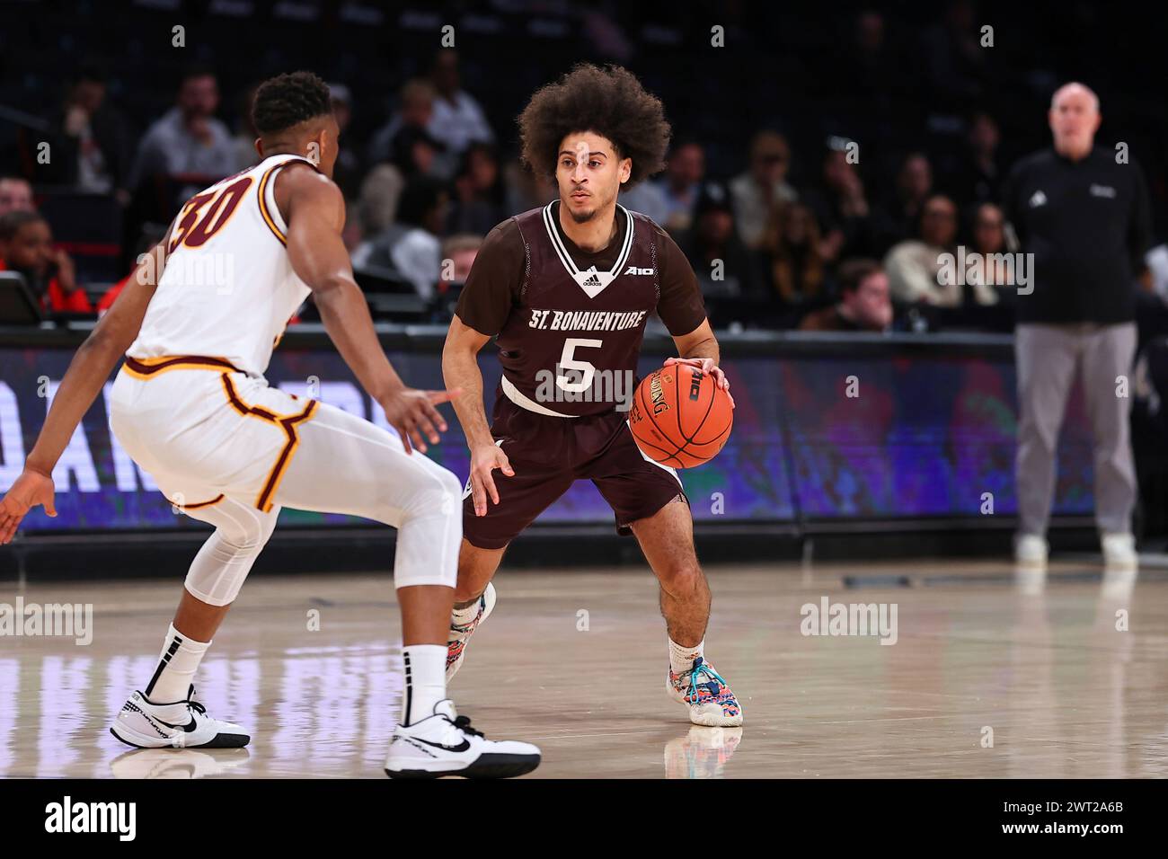 BROOKLYN, NY - MARCH 14: Daryl Banks III #5 of the St. Bonaventure ...
