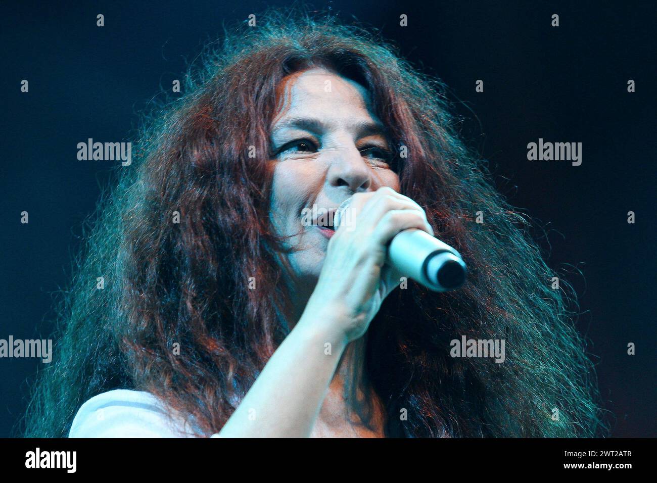 Cantante napoletana hi-res stock photography and images - Alamy