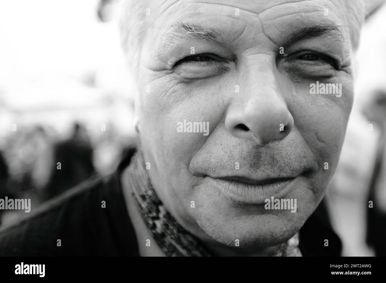 The neapolitan singer Enzo Gragnaniello before a concert in Naples ...