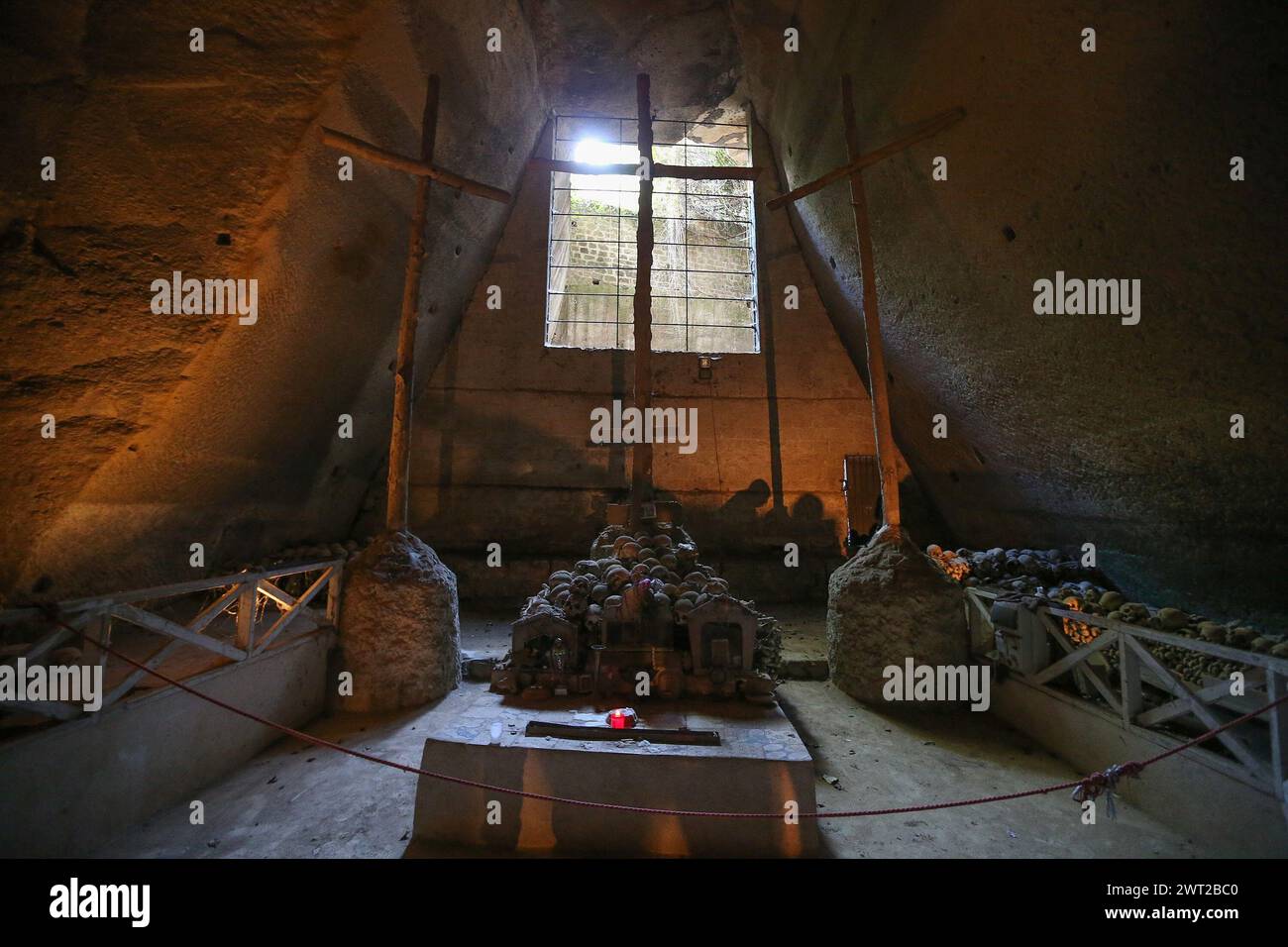 Internal view of Fontanelle cemetery. Over 40,000 skulls and skeletons ...