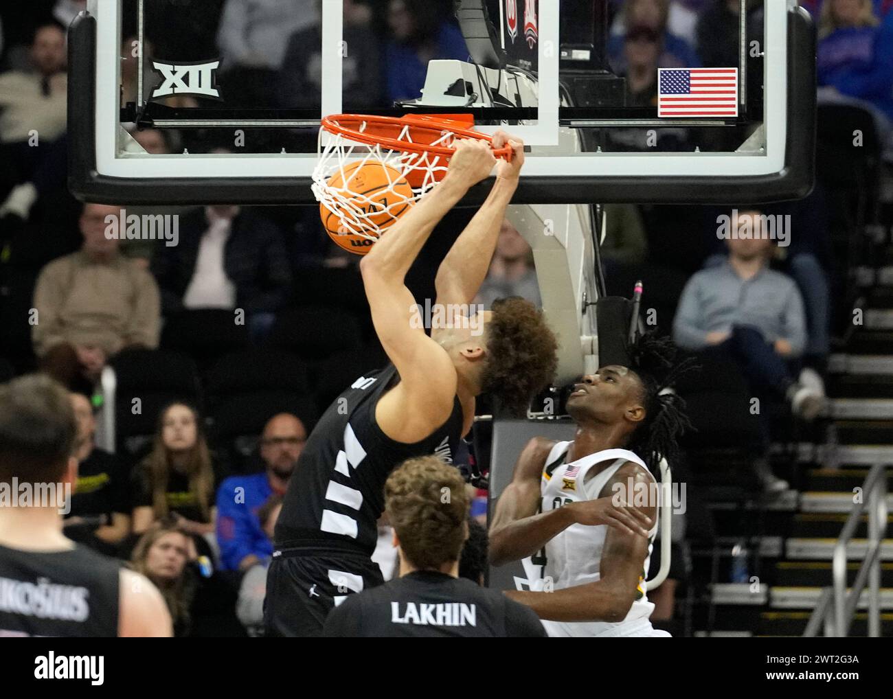 Kansas City, Missouri, MAR 14 2024: Cincinnati Bearcats guard Dan ...