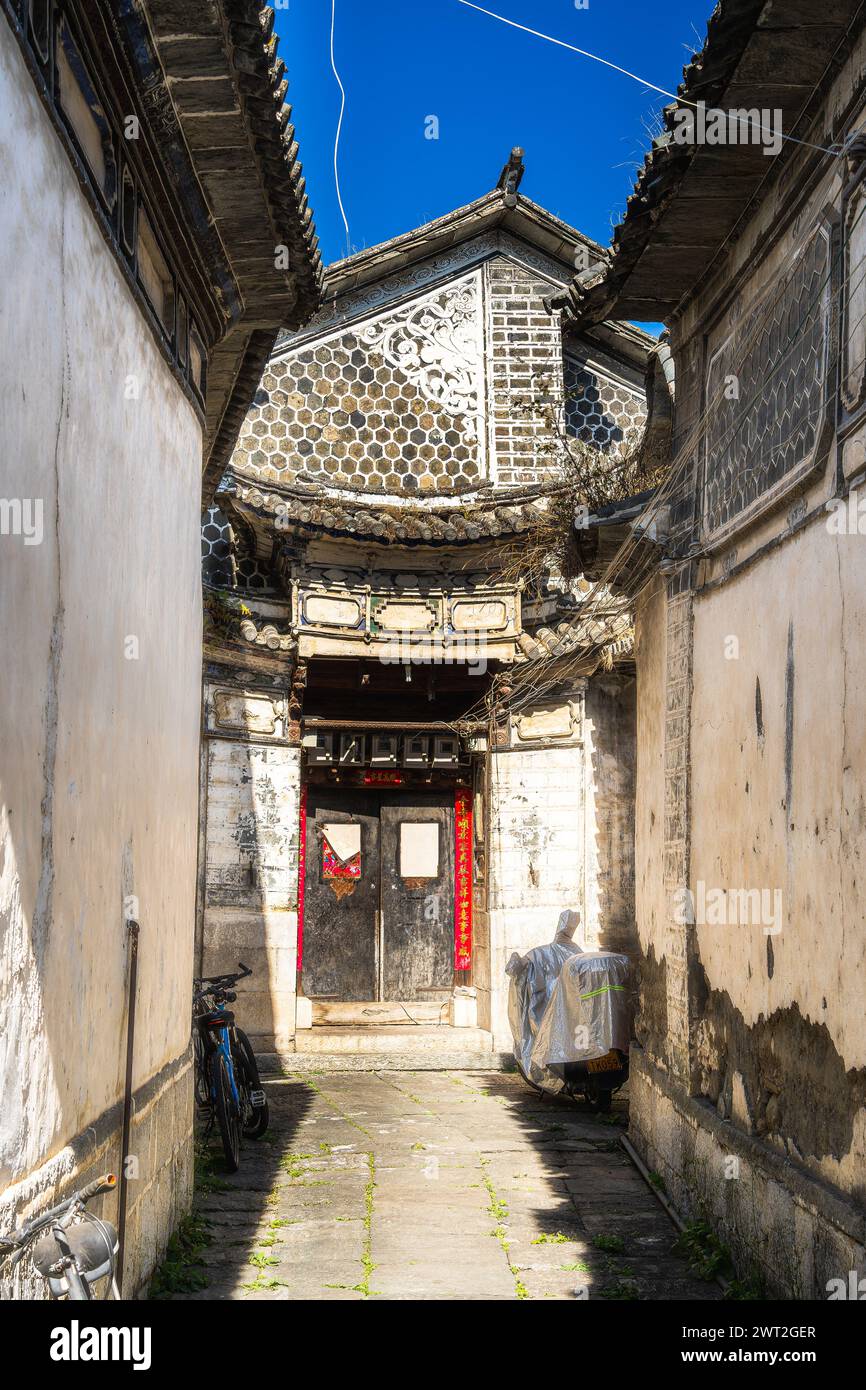 Xizhou Ancient Town, Yunnan, China Stock Photo - Alamy