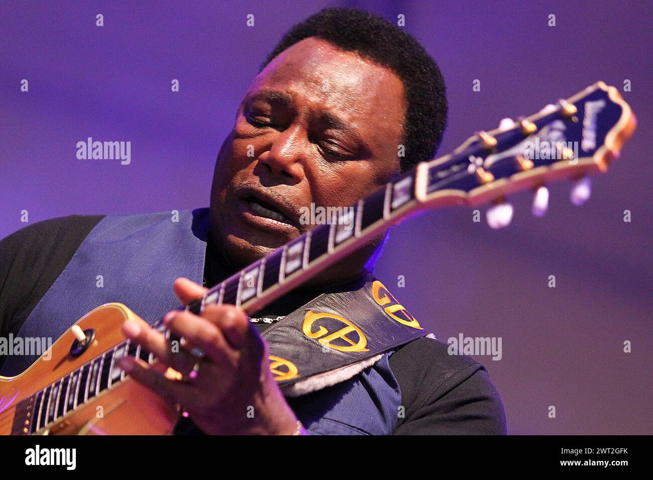 George Benson performs live at Pomigliano Jazz Festival Stock Photo - Alamy