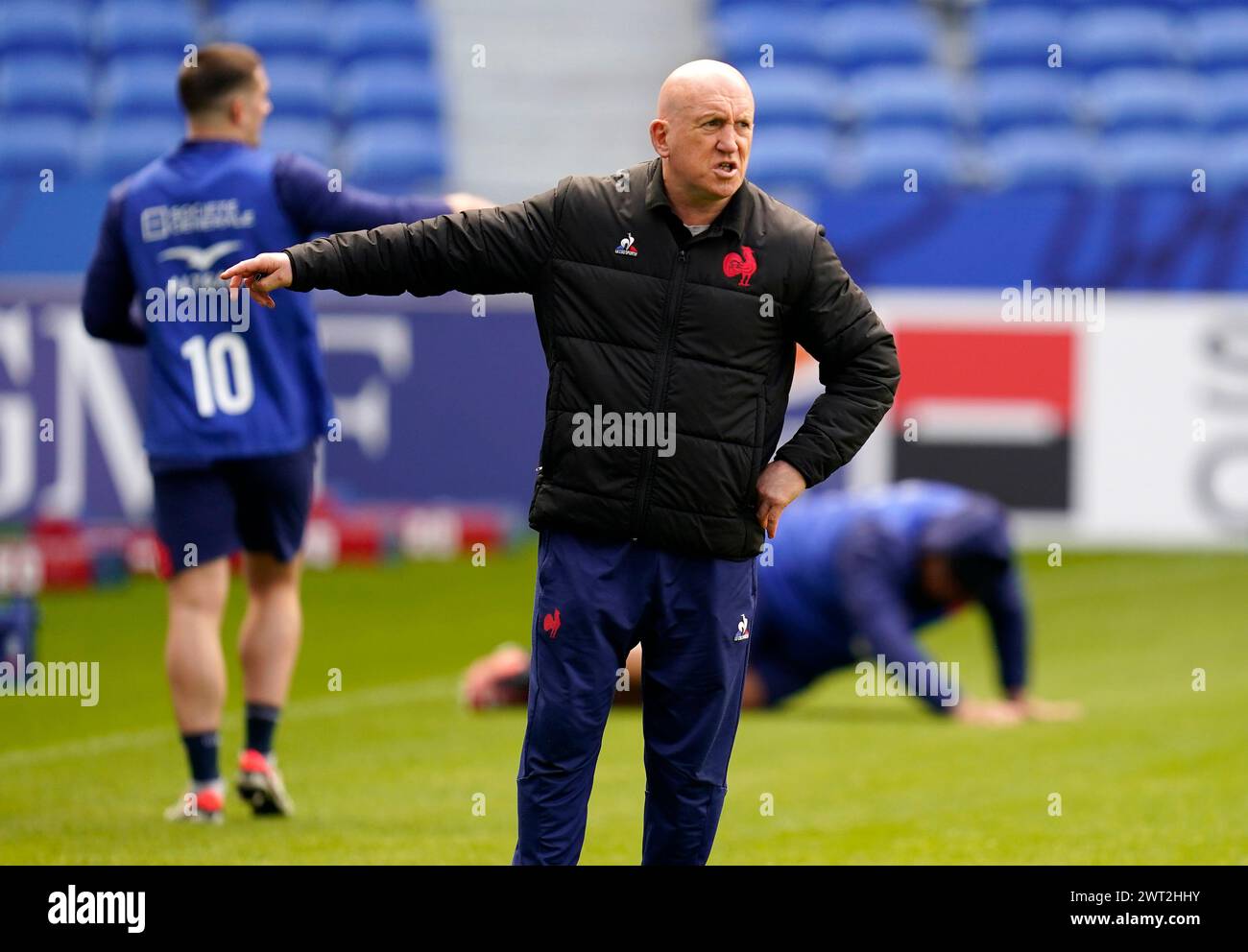 France defence coach Shaun Edwards during the team run at the Groupama ...