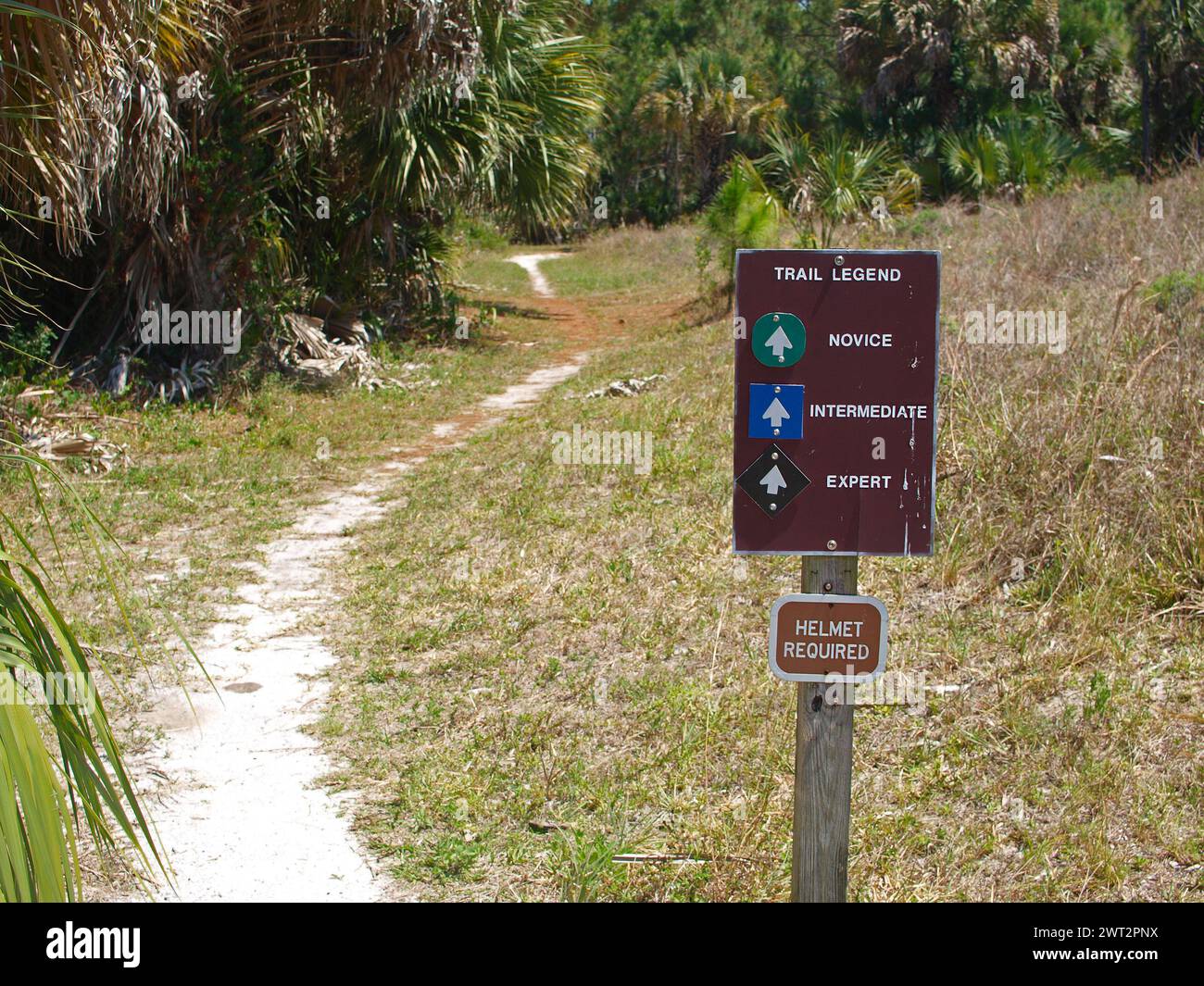 Marker signaling the complexity of mountain bike trails and warning ...