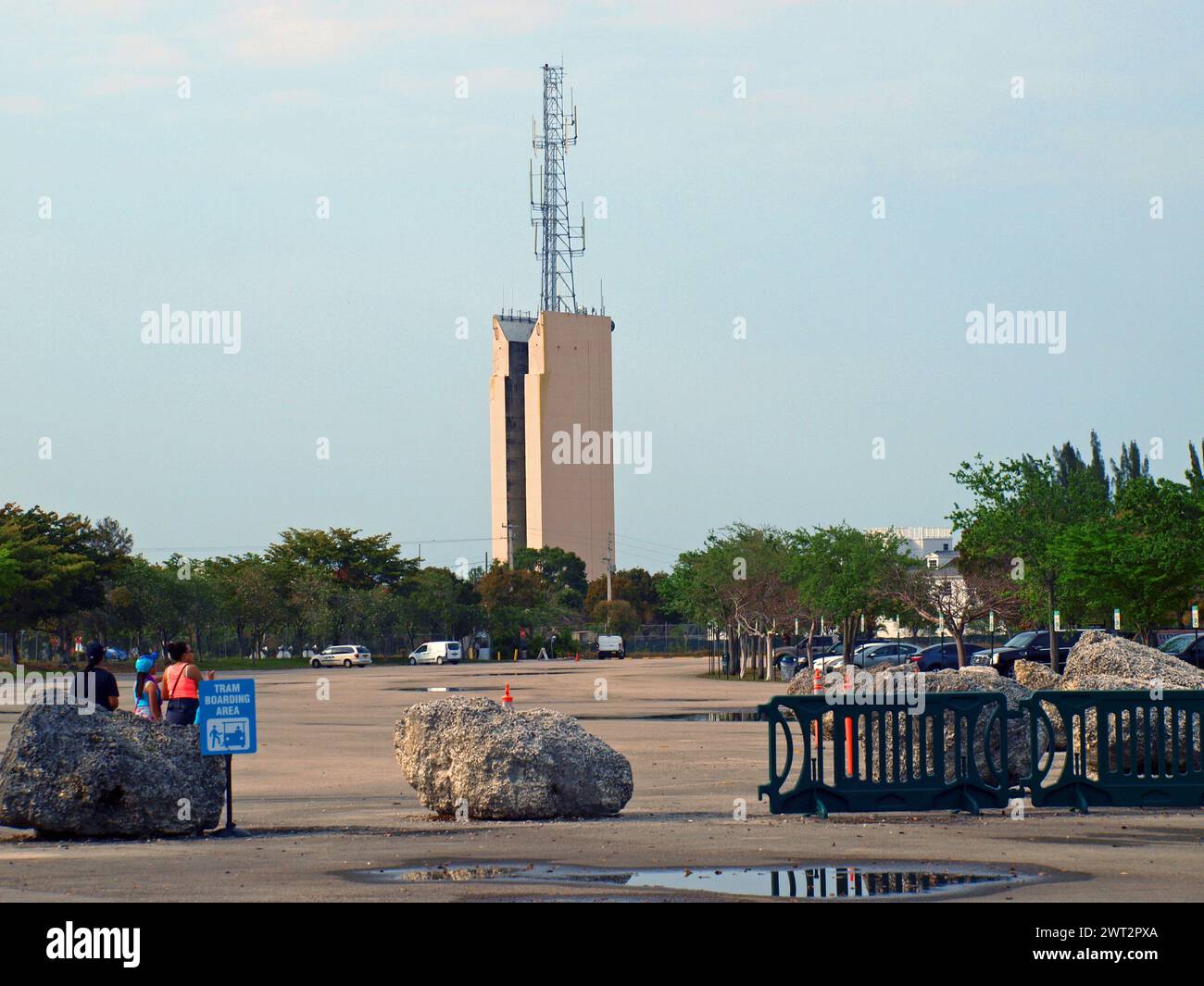 Navy blimp ww2 hi-res stock photography and images - Alamy