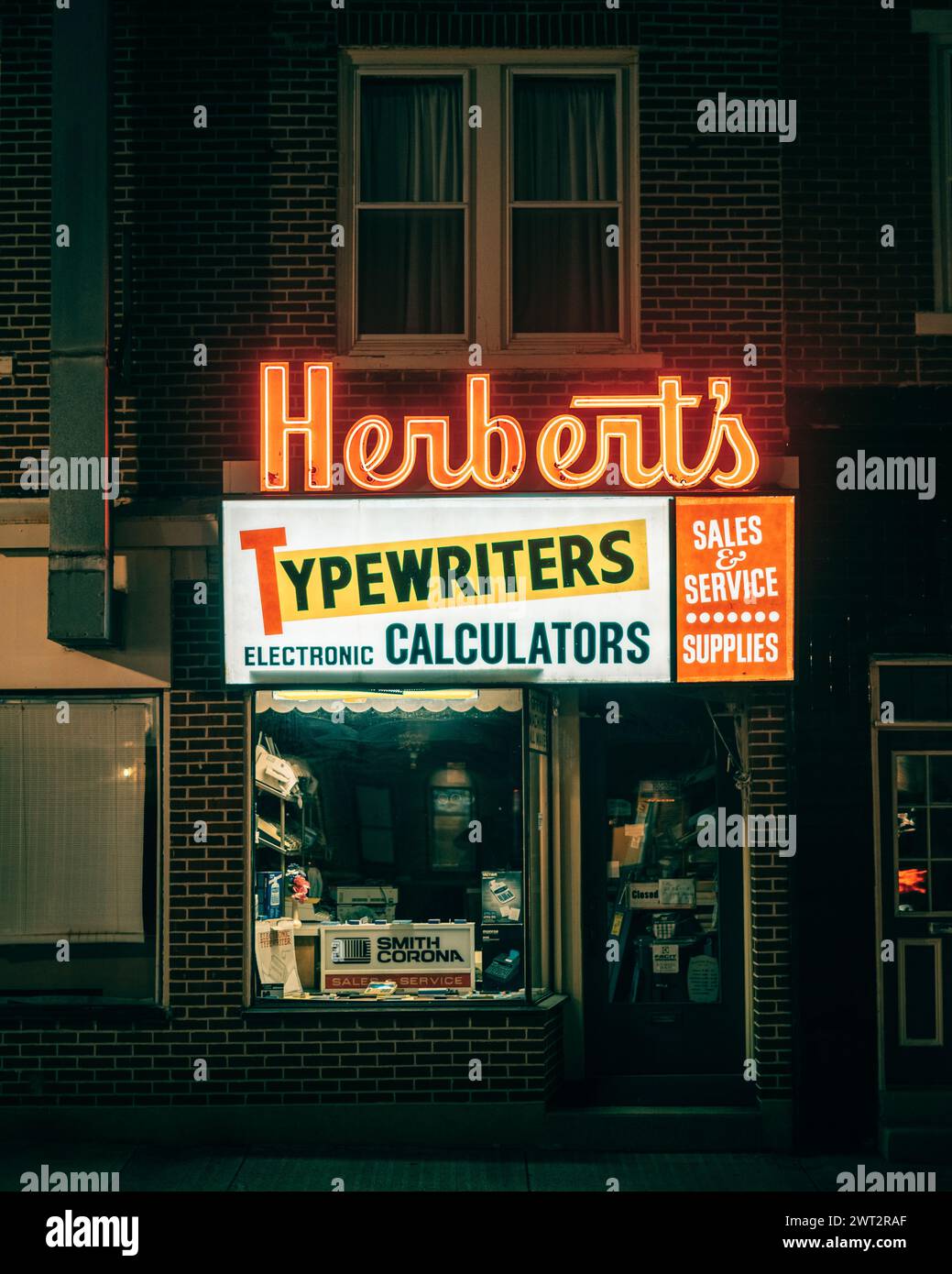 Ralph b herbert business machines hi-res stock photography and images ...