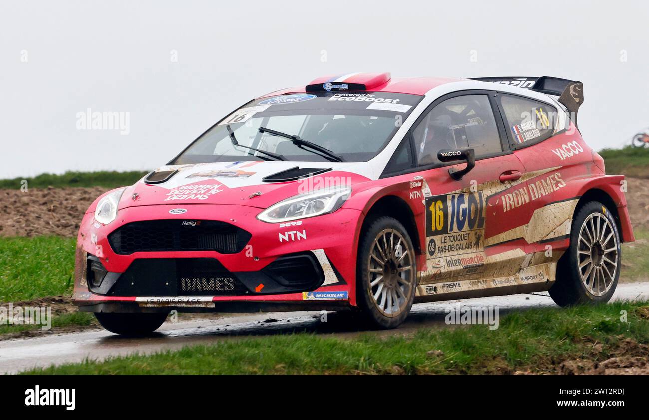 Fiesta de rue hi-res stock photography and images - Alamy