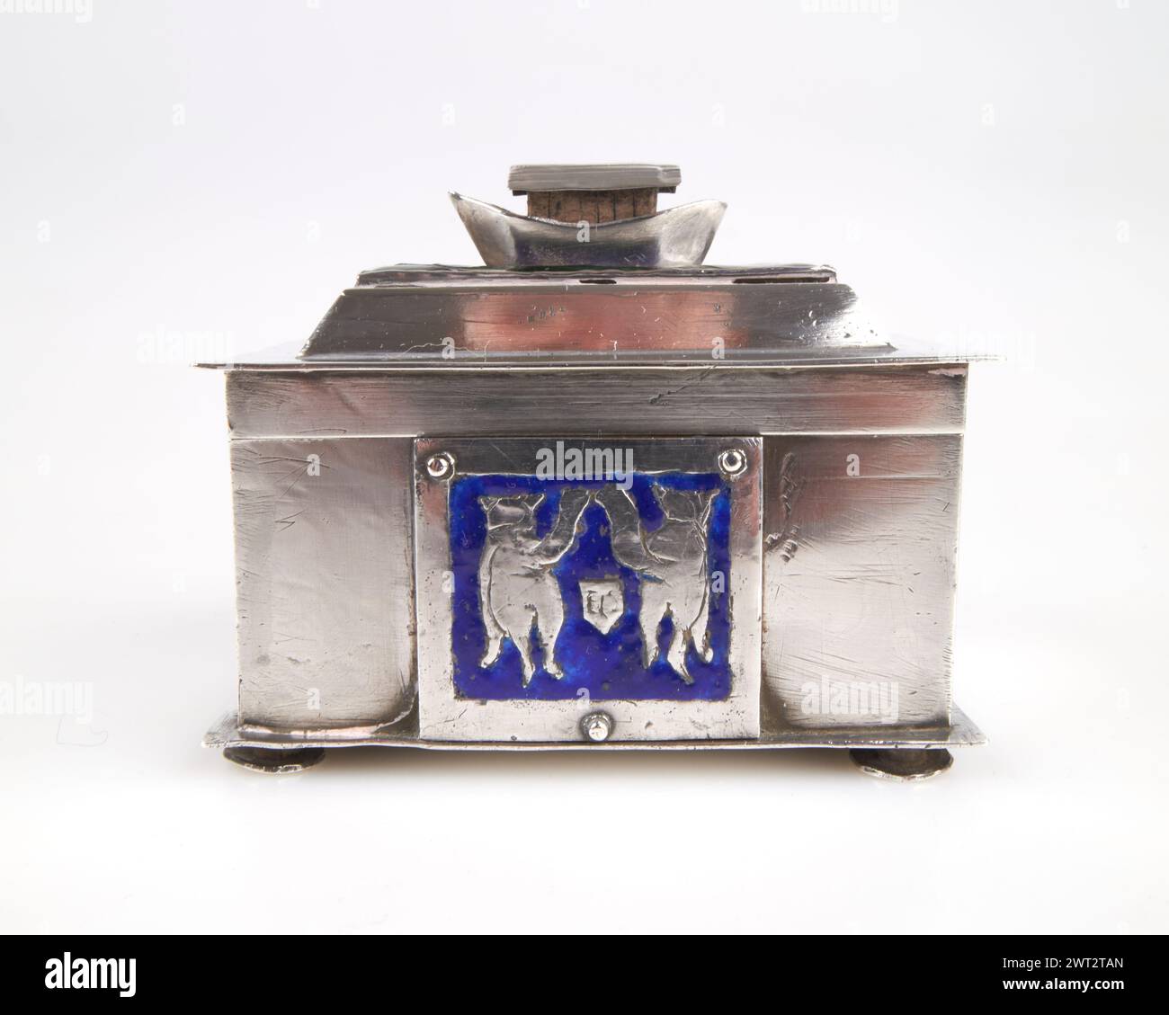 Antique 1900s Arts and Crafts silver and enamel match box vesta. Cats ...