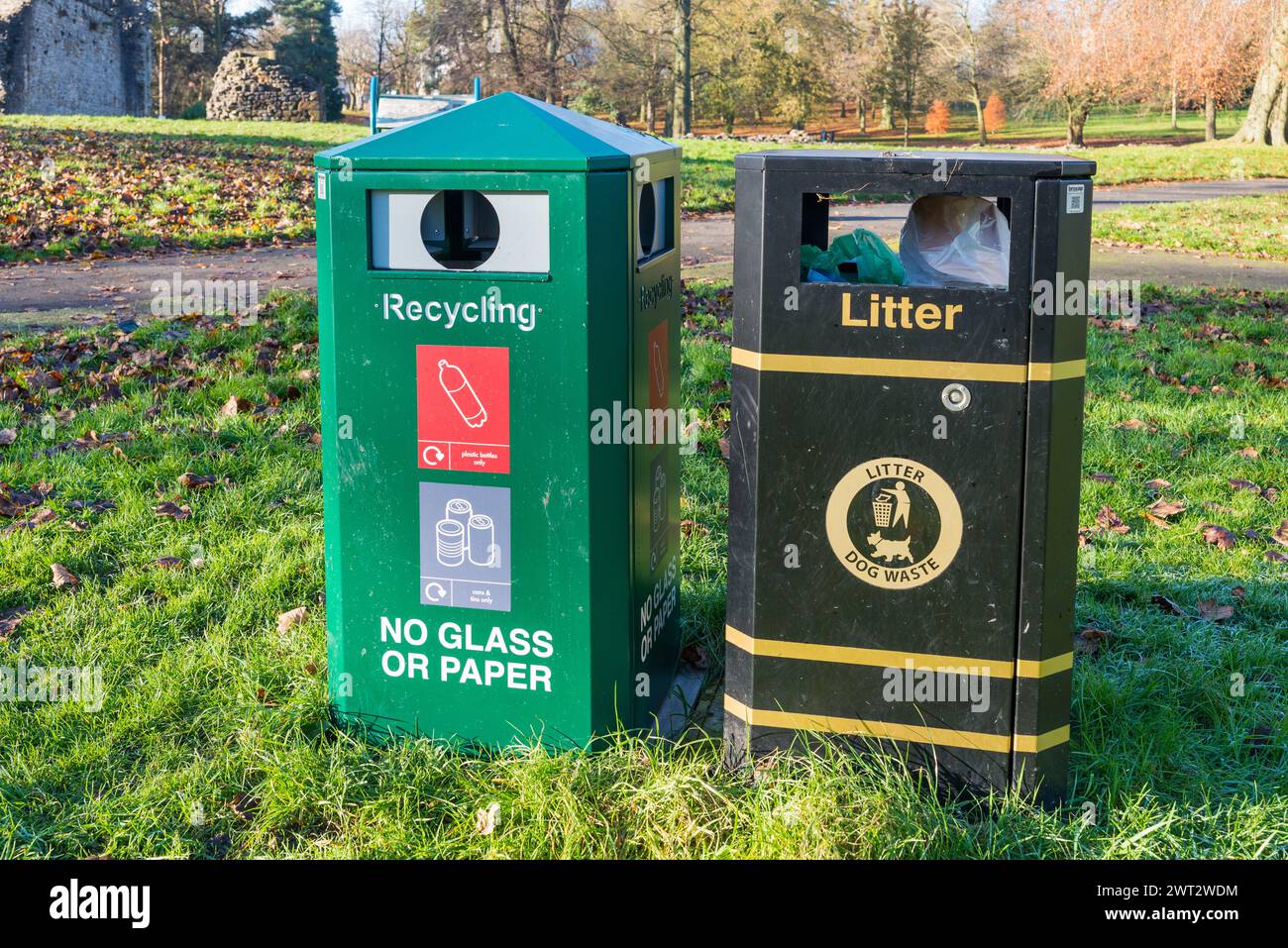 Litter and recycling bins next to each other hi-res stock photography ...