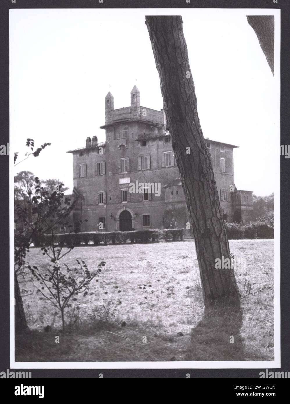 Lazio Roma Castel Fusano Castello Chigi. Hutzel, Max 1960-1990 ...