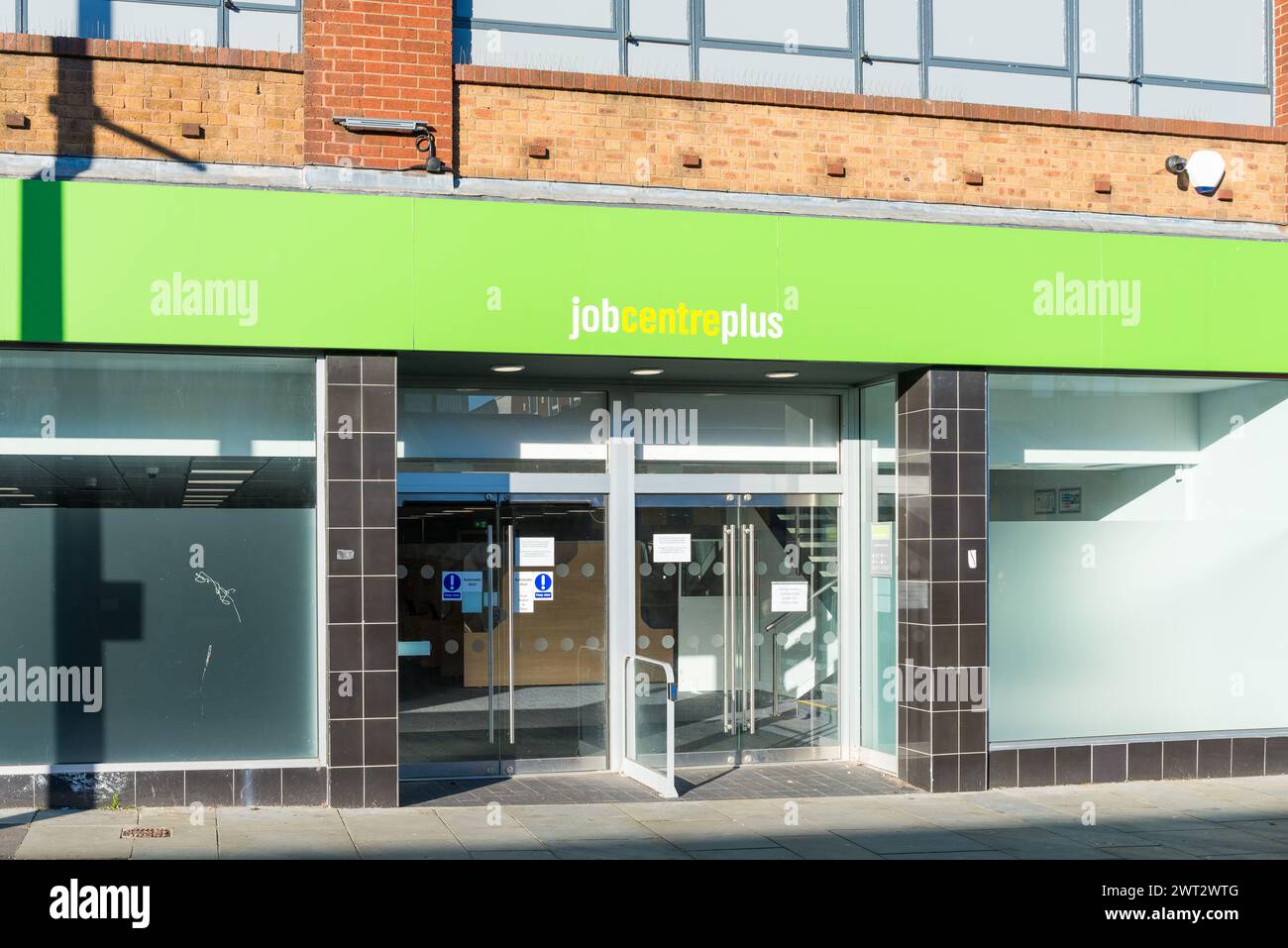 Centre plus hi-res stock photography and images - Alamy