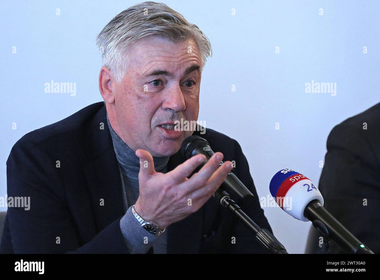 The italian football coach, Carlo Ancelotti, during a press conference ...