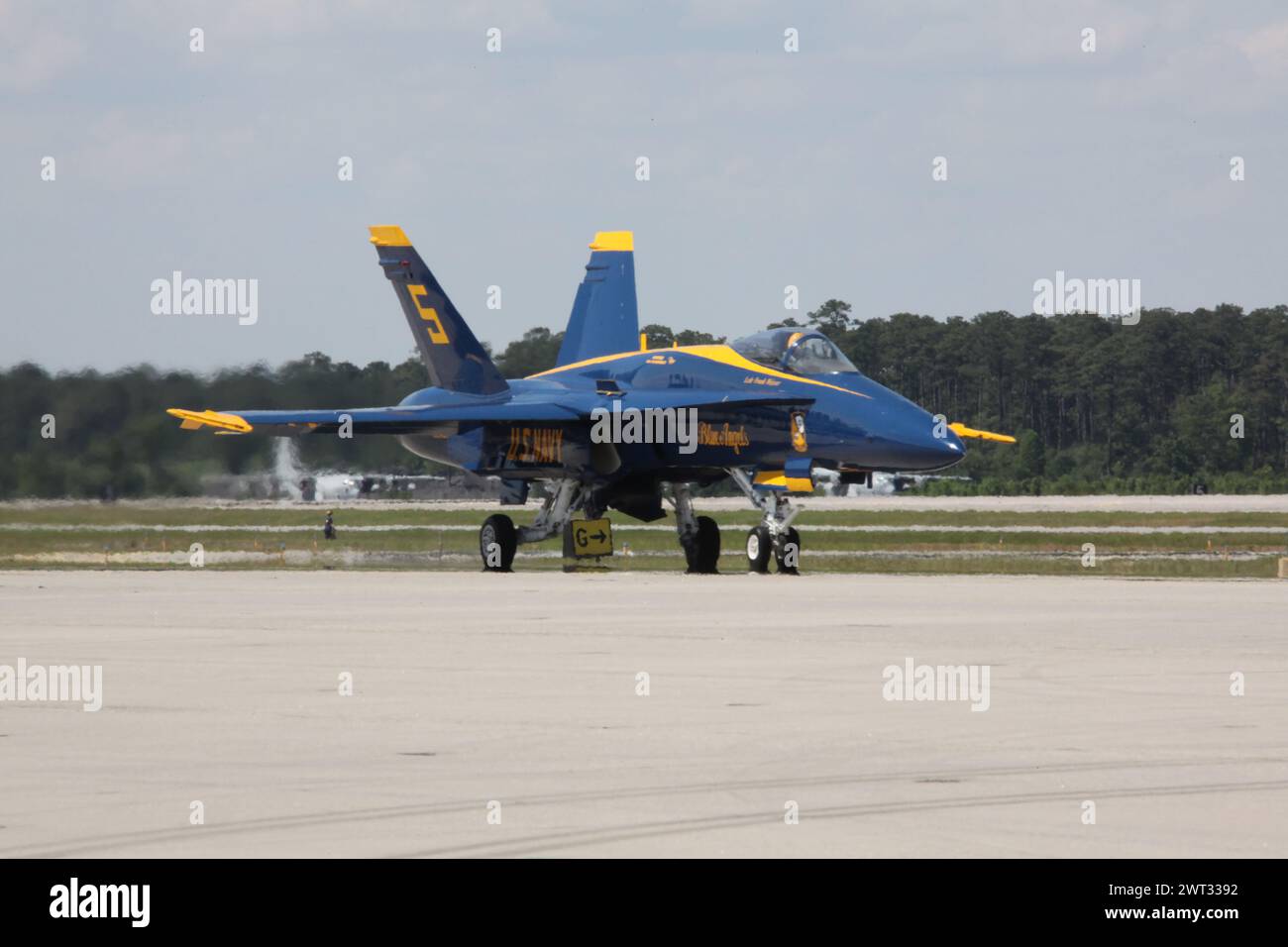 Navy Blue Angel F/A-18 Hornet number 5 taxis to the Cherry Point runway ...