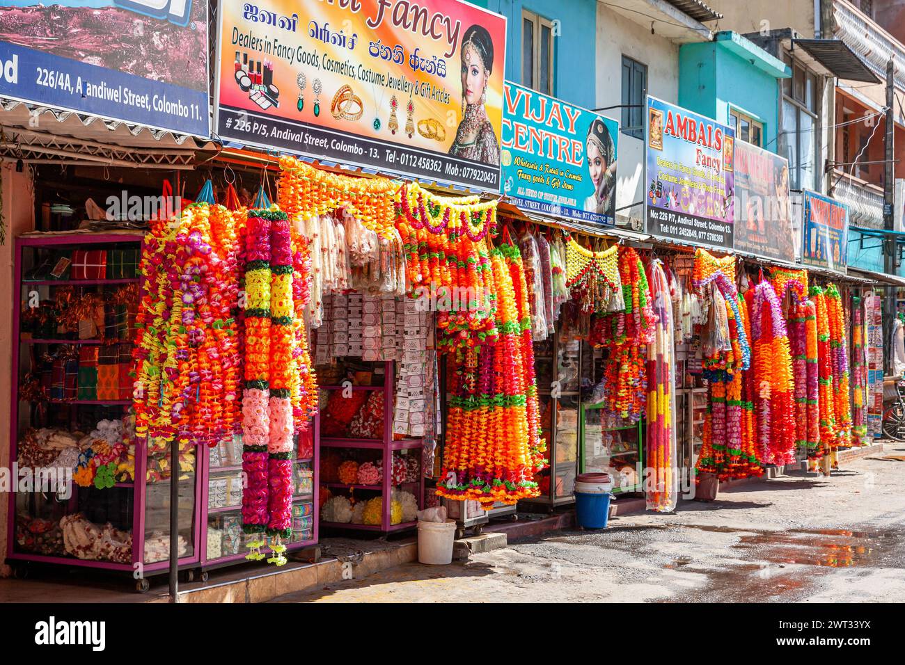 Sri Lanka, Colombo, colourful flowers shops Stock Photo - Alamy