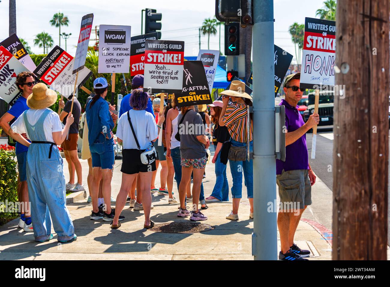 Actors on strike at writers and actors strike, Paramount Picture ...