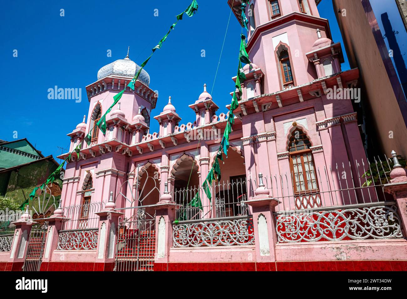 Sri Lanka, Colombo, Colonial building Stock Photo - Alamy