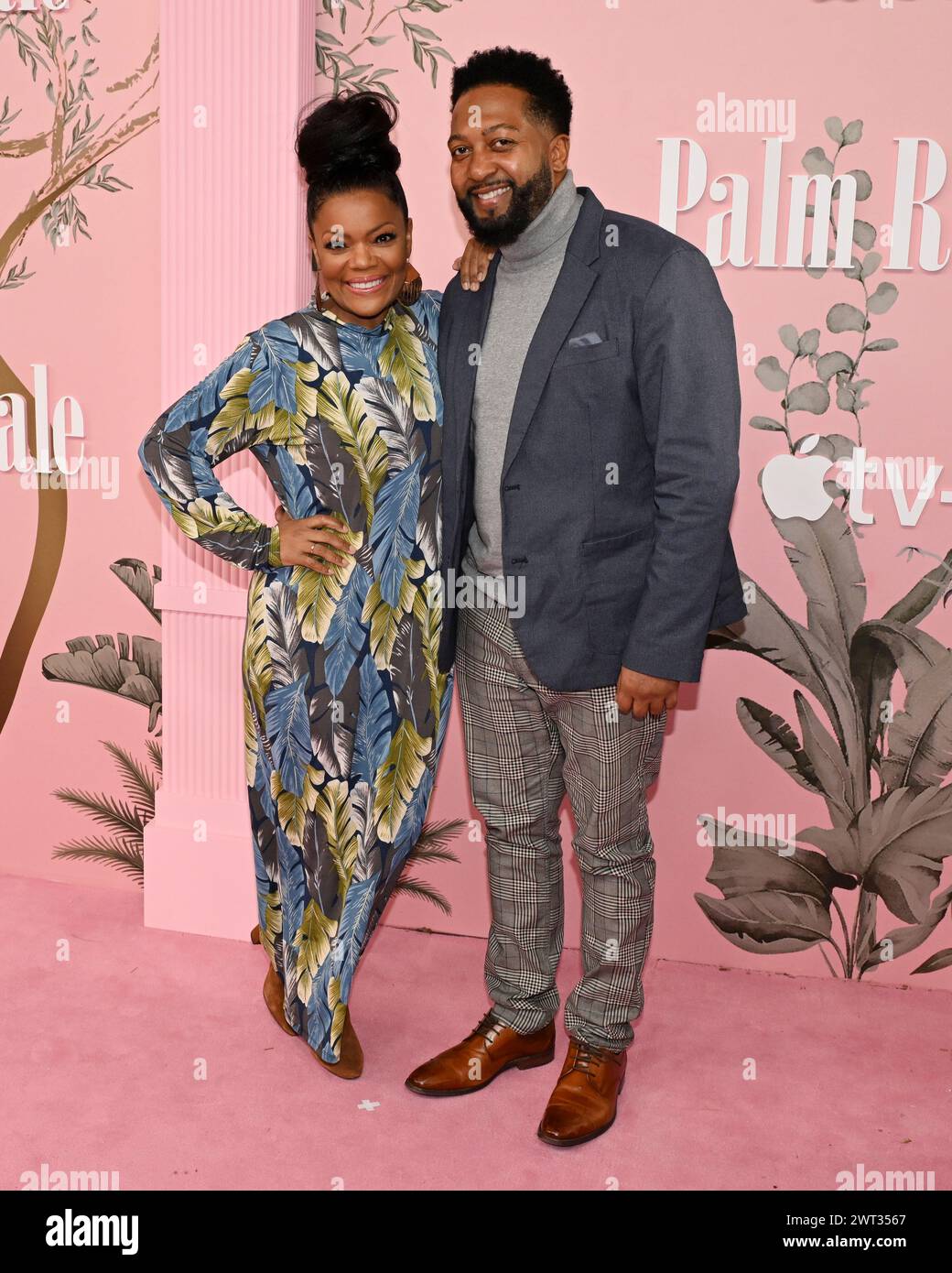 Beverly Hills, California, USA. 14th Mar, 2024. Yvette Nicole Brown and ...