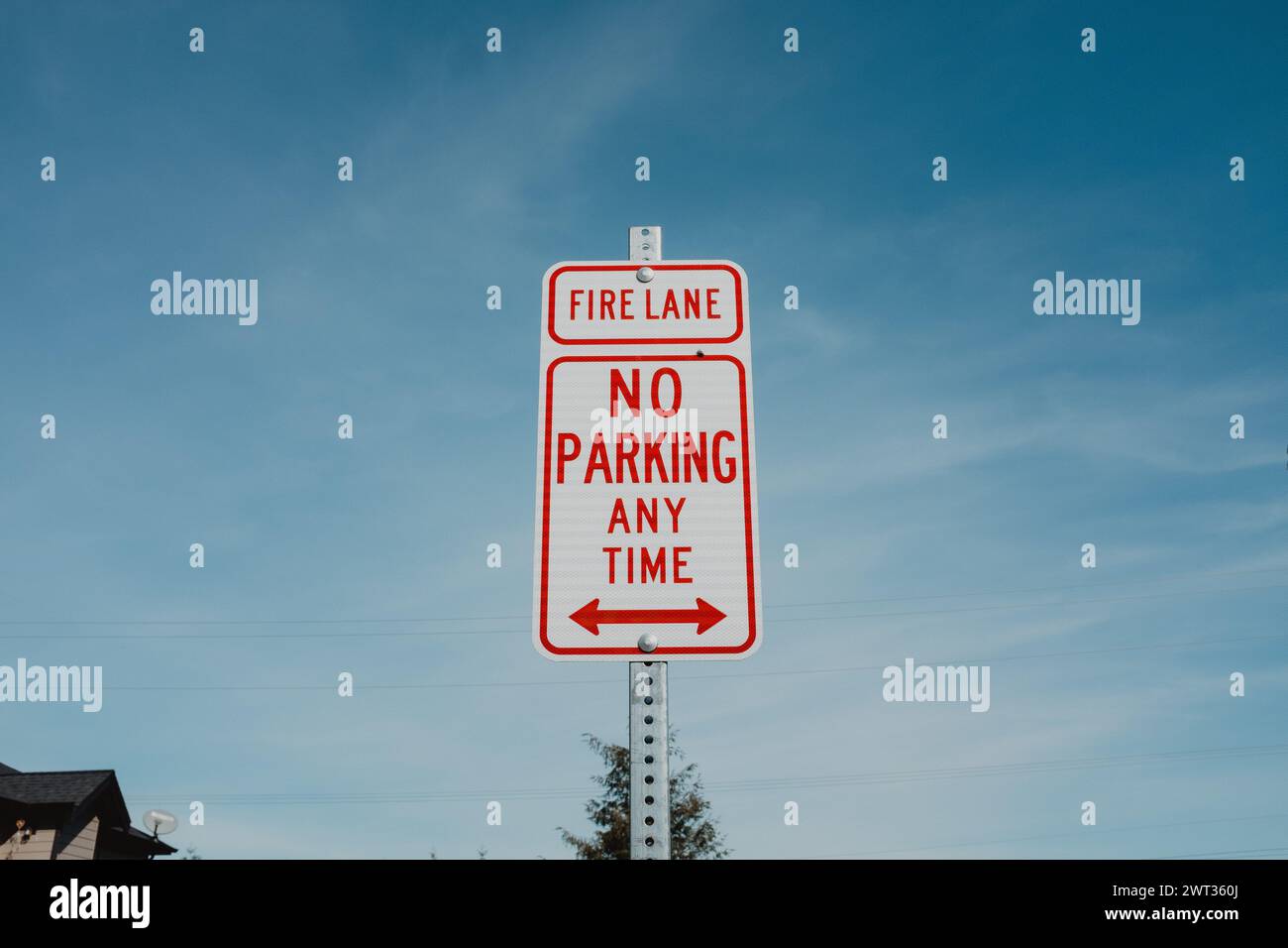 no parking fire lane Stock Photo - Alamy