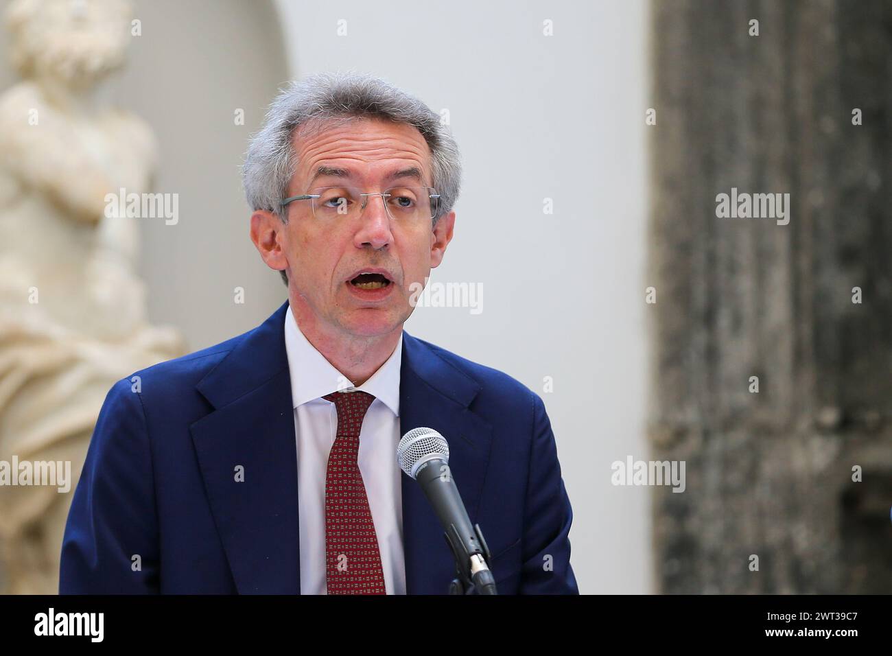 The candidate for mayor of Naples, Gaetano Manfredi, during the press ...