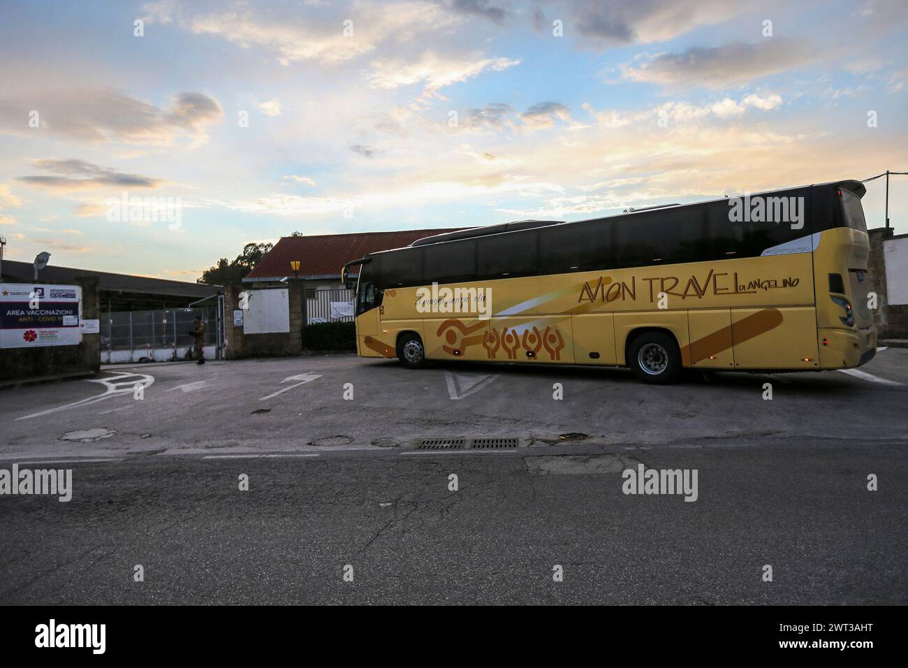 A bus, loaded with Ukrainian refugees fleeing the war after the Russian ...