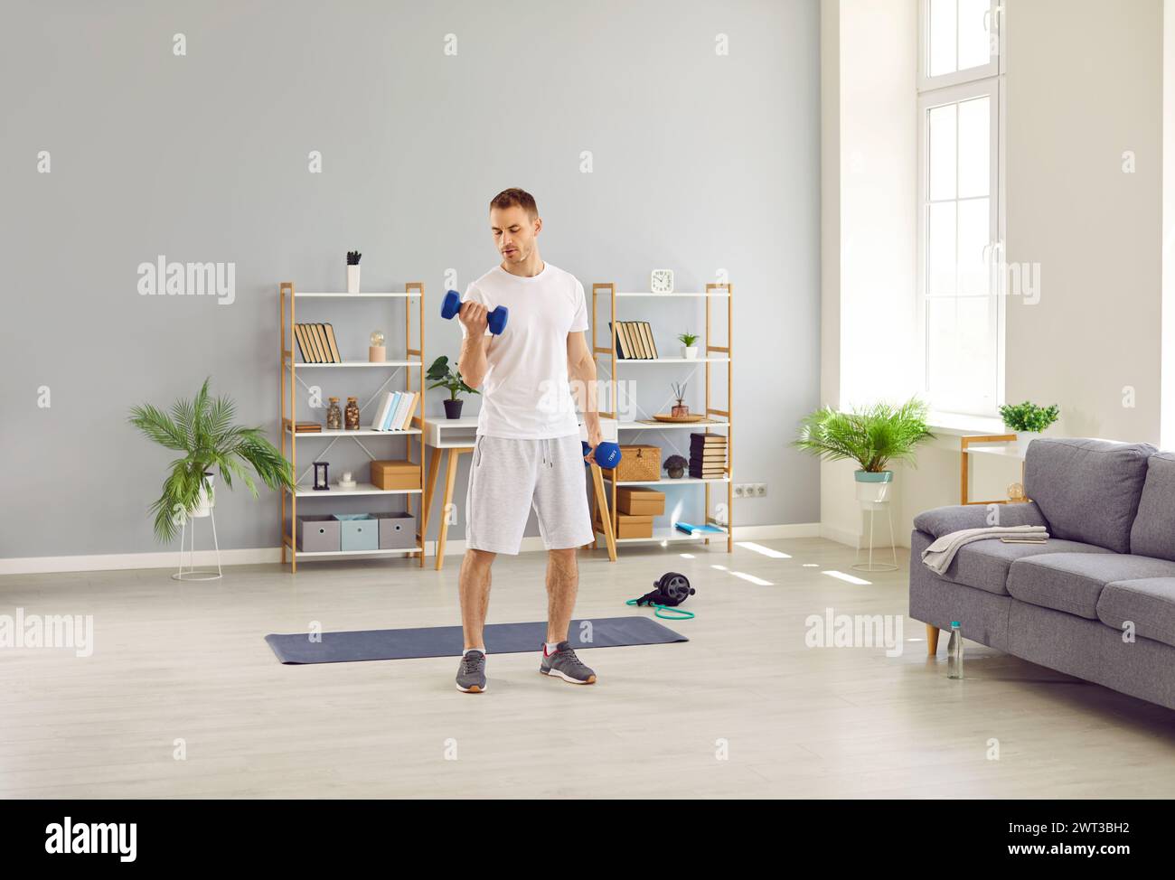 Ordinary man hi-res stock photography and images - Alamy