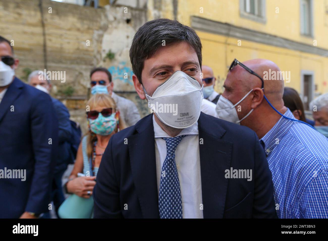 The minister of health, Roberto Speranza, with a mask to protect ...