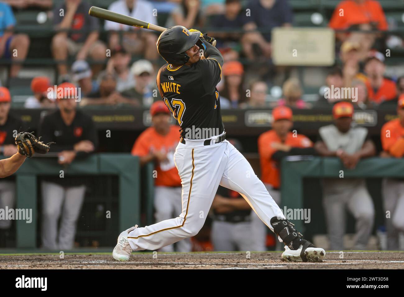 Bradenton, FL: Pittsburgh Pirates outfielder Lonnie White Jr. (17) at ...