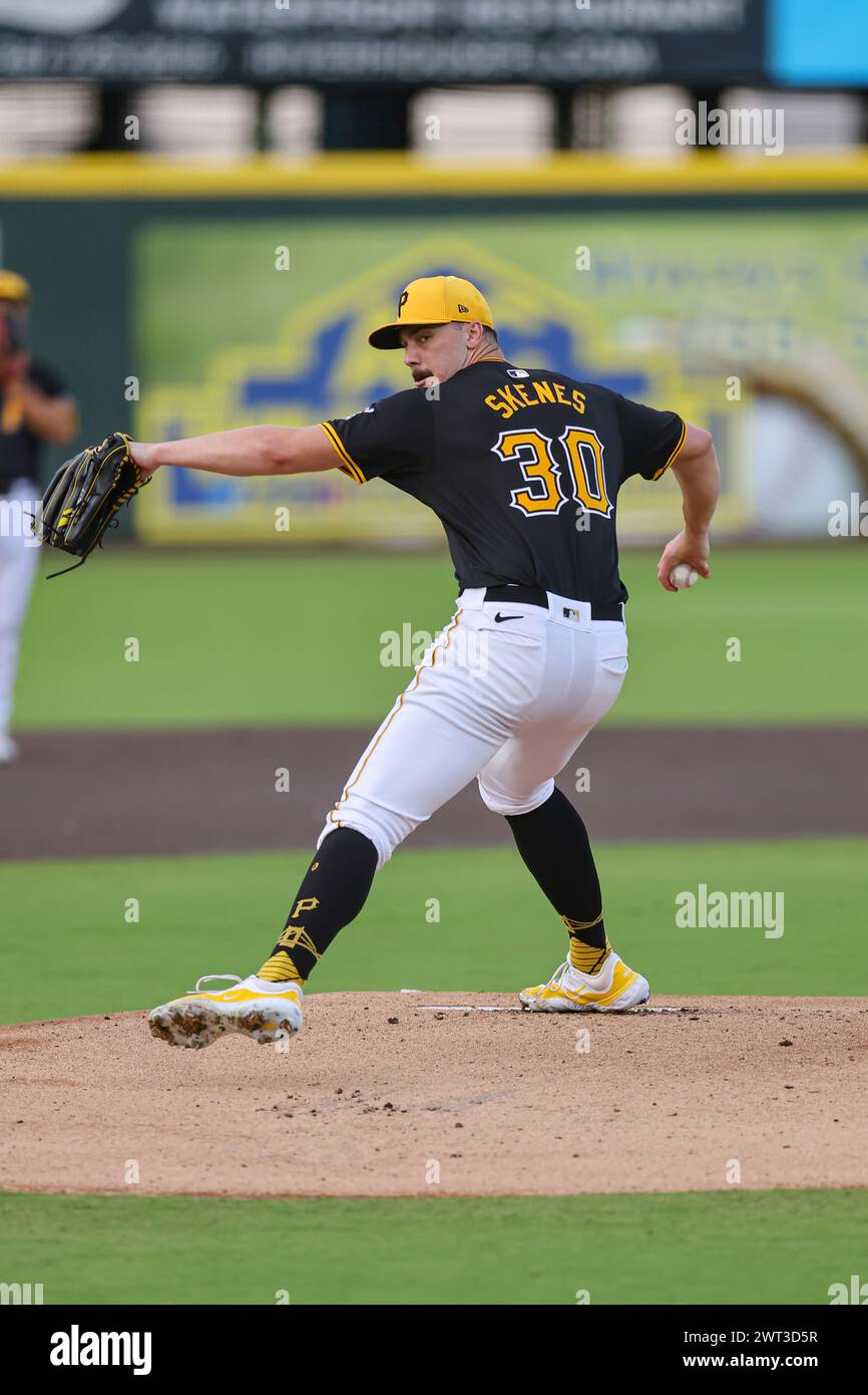 Paul skenes pirates hi-res stock photography and images - Alamy