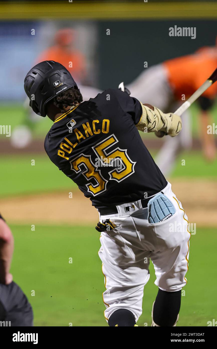 Bradenton, FL: Pittsburgh Pirates outfielder Shalin Polanco (35) at bat ...