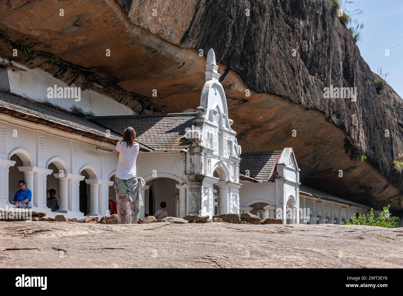 Sri Lanka, Bambulla, Golden Temple, Temple craved in the rock, Cave ...