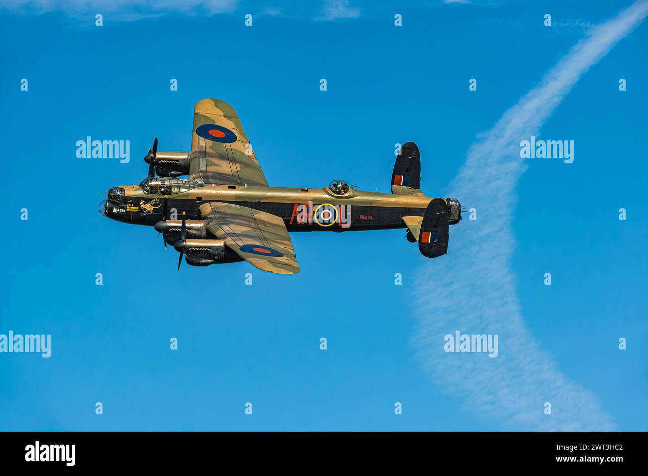 Raf world war 2 aeroplanes the lancaster bomber hi-res stock ...