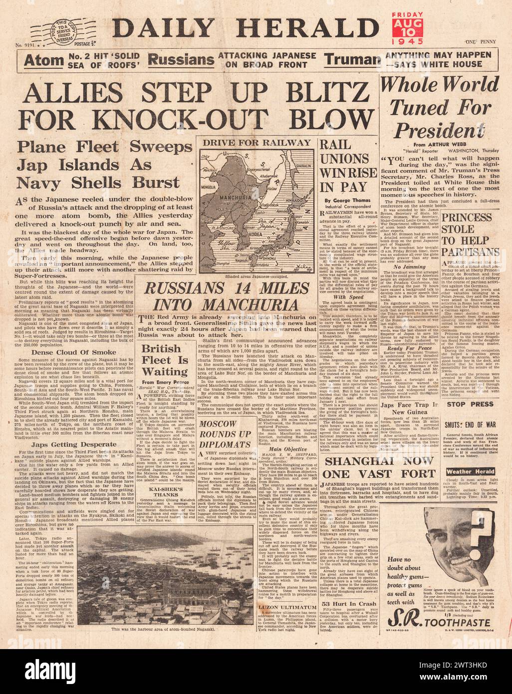 Nuclear war newspaper hi-res stock photography and images - Alamy