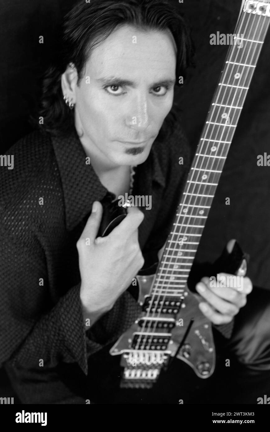 Steve vai 2001 hi-res stock photography and images - Alamy