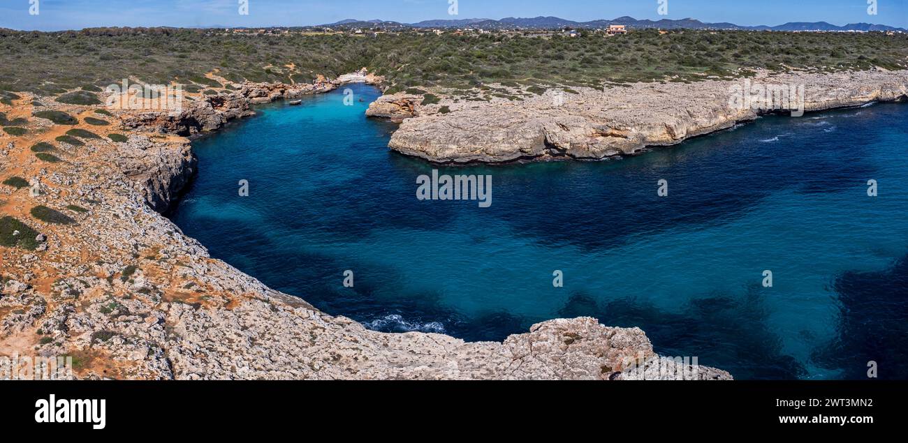 turquoise waters in Cala Petita, Porto Cristo, coast of Manacor ...