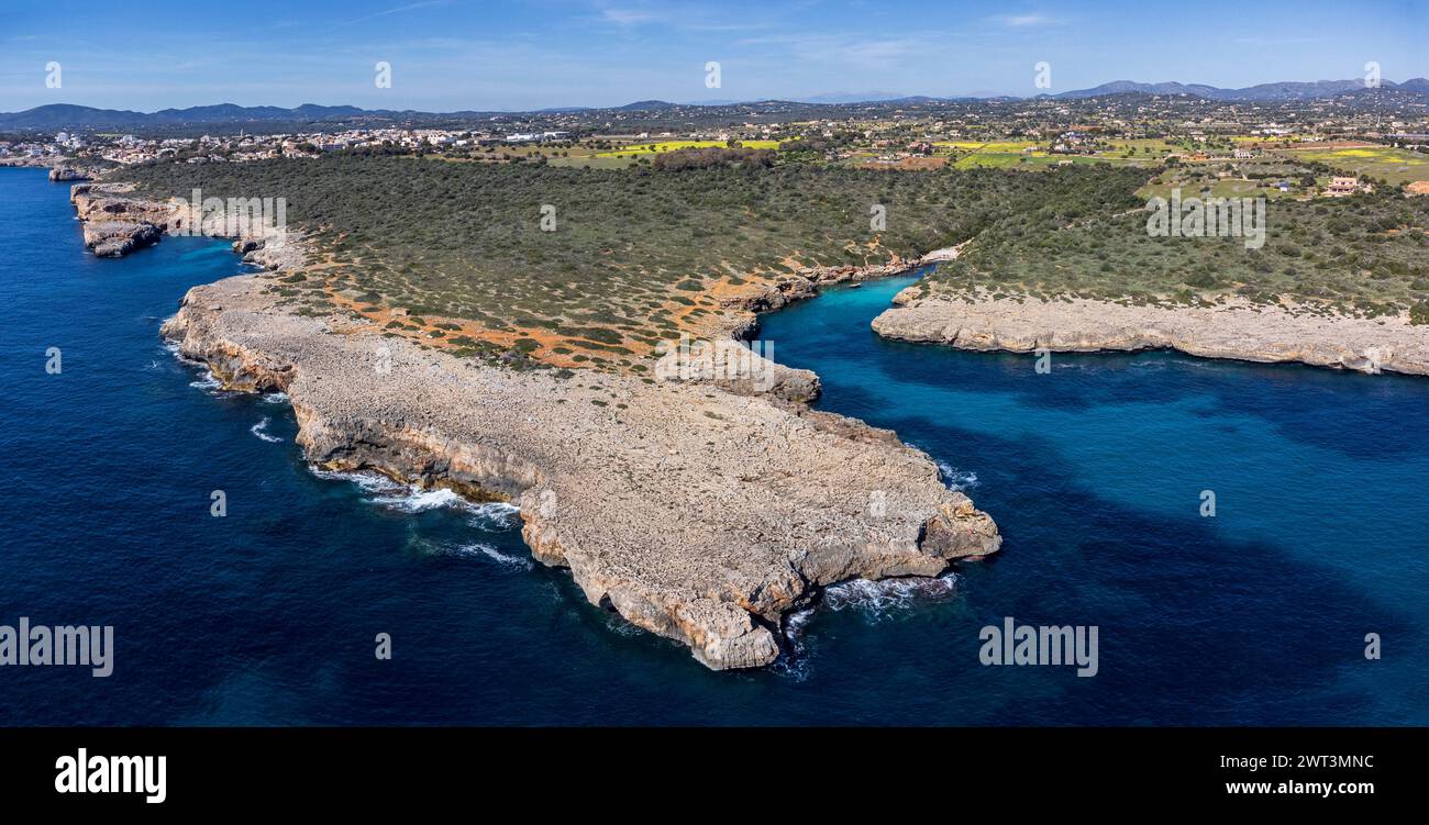 turquoise waters in Cala Petita, Porto Cristo, coast of Manacor ...