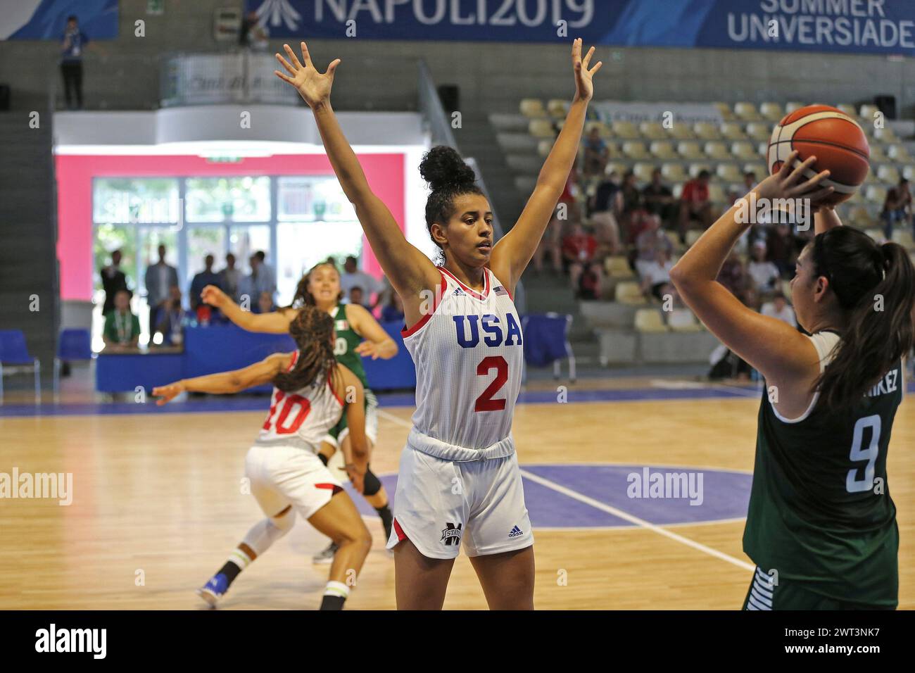 Espinoza Hunter of USA and Ramirez Ramirez of Mexico in action during ...