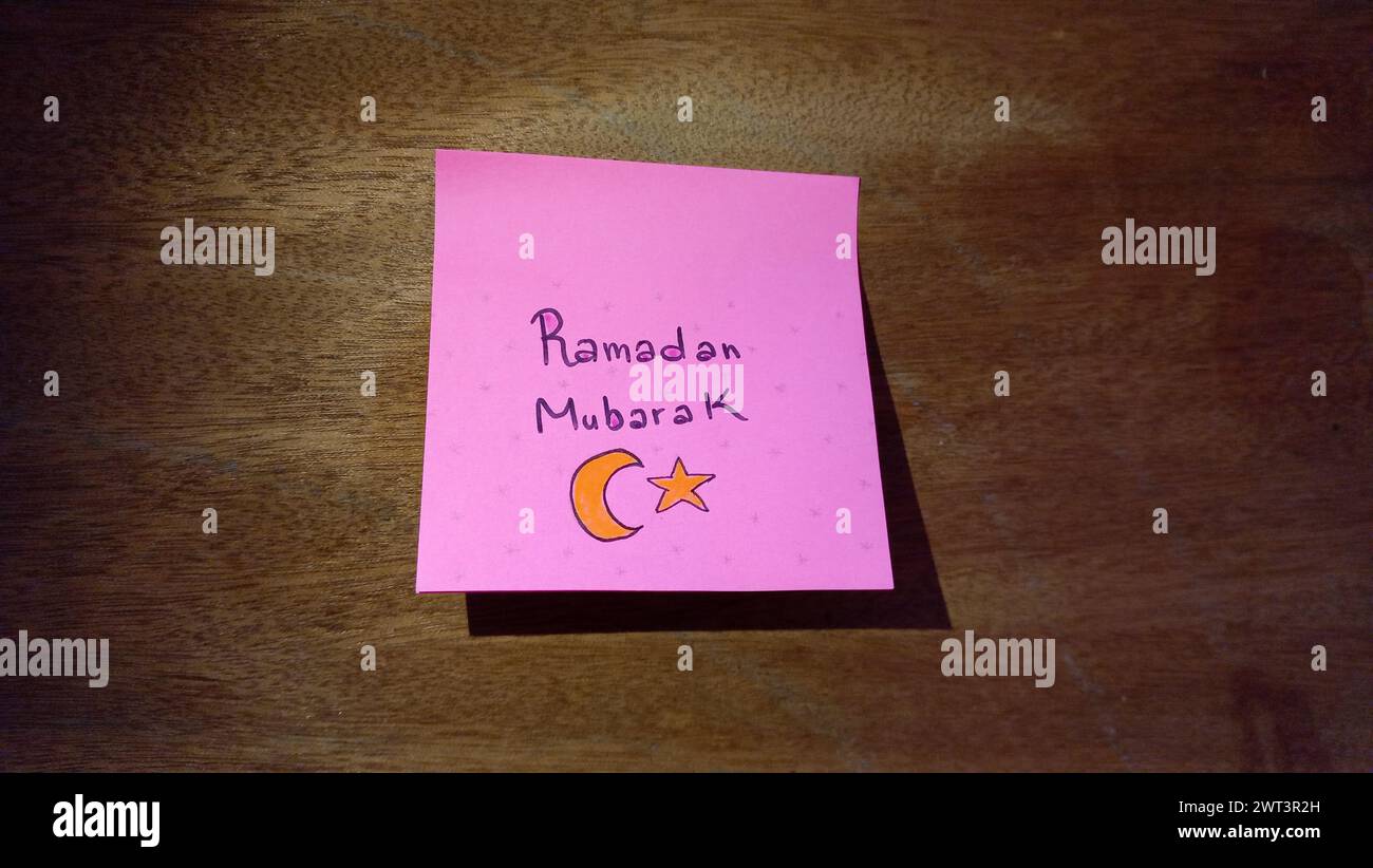 Ramadan sticky note hi-res stock photography and images - Alamy