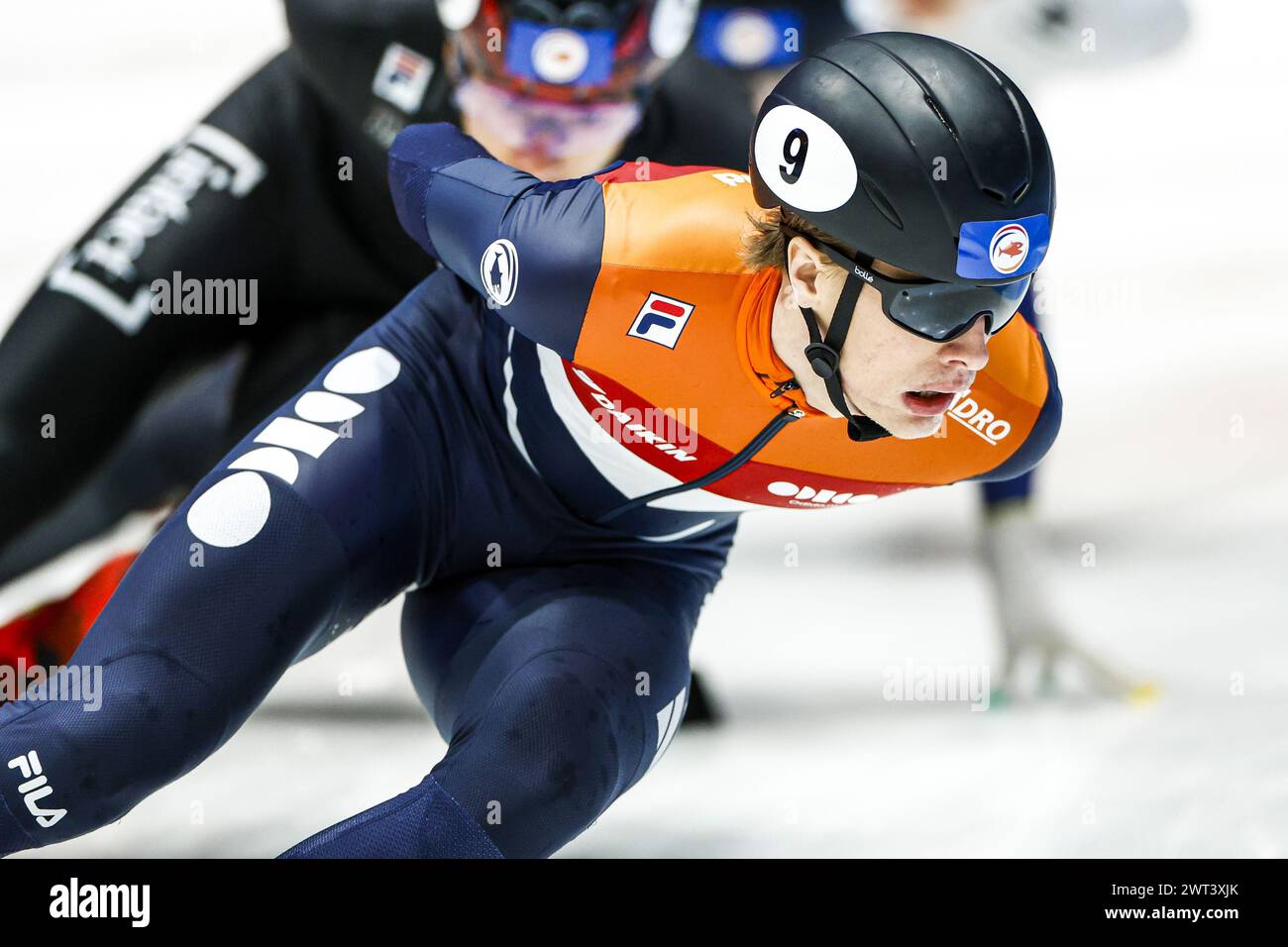 ROTTERDAM - Jens van 't Wout (NED) during the men's 1000 meter heats at ...