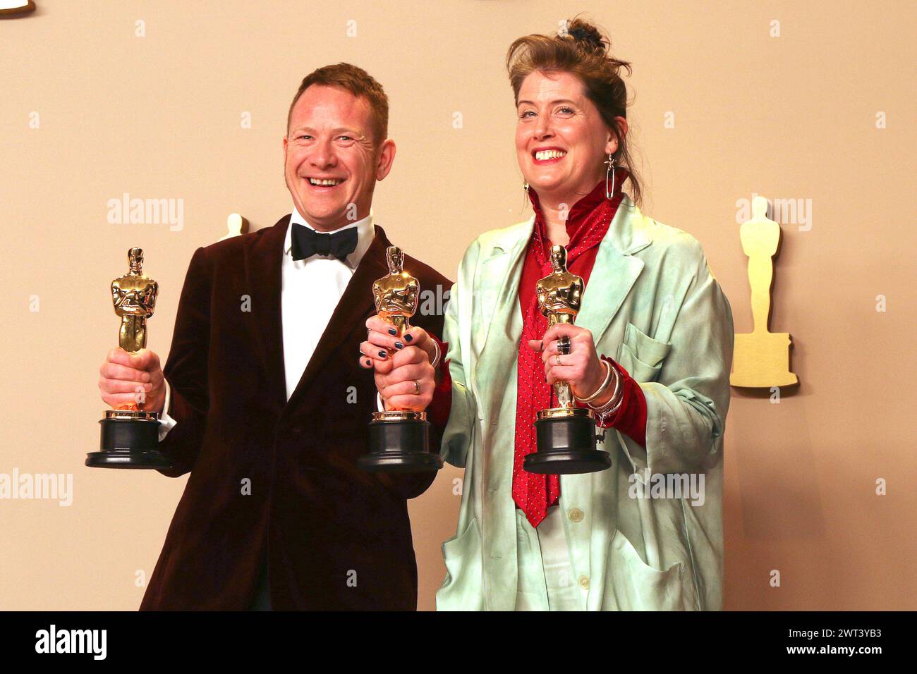 James Price und Shona Heath mit den Oscars für das beste Szenenbild bei ...