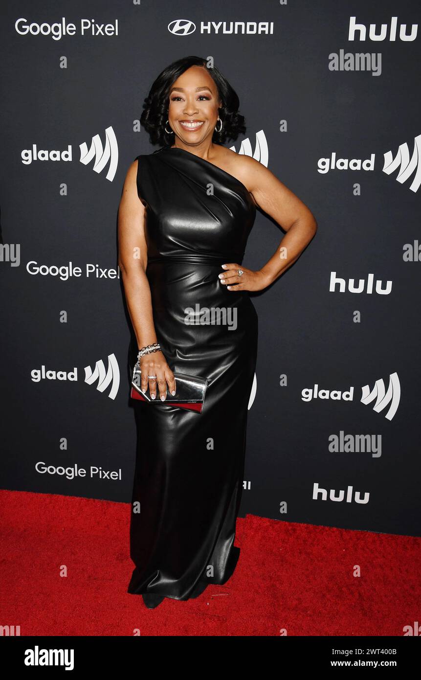 BEVERLY HILLS, CALIFORNIA - MARCH 14: Shonda Rhimes attends the 35th ...