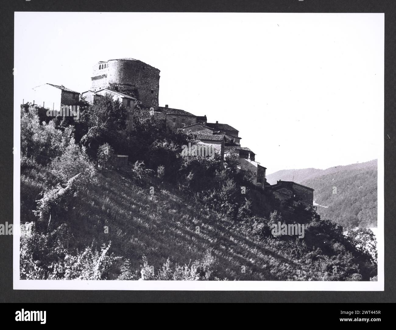 Lazio Viterbo Onano Castello. Hutzel, Max 1960-1990 Post-medieval ...