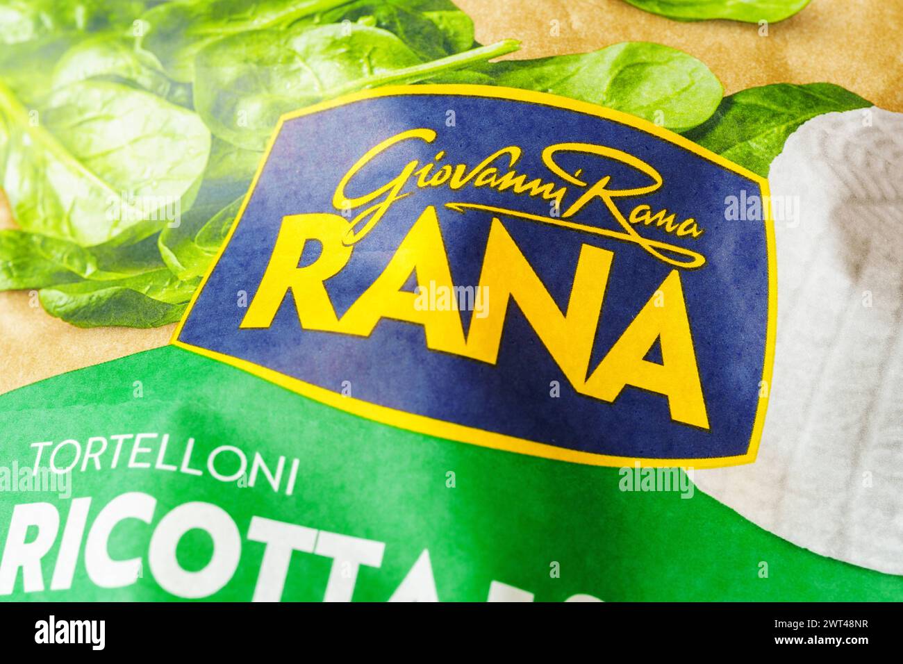 Spinat tortelloni hi-res stock photography and images - Alamy