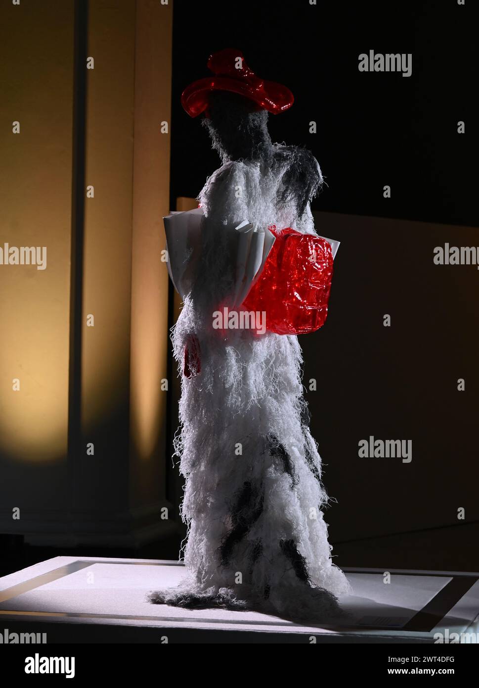 The first V&A Fashion in Motion of 2024 presents visual artist ...