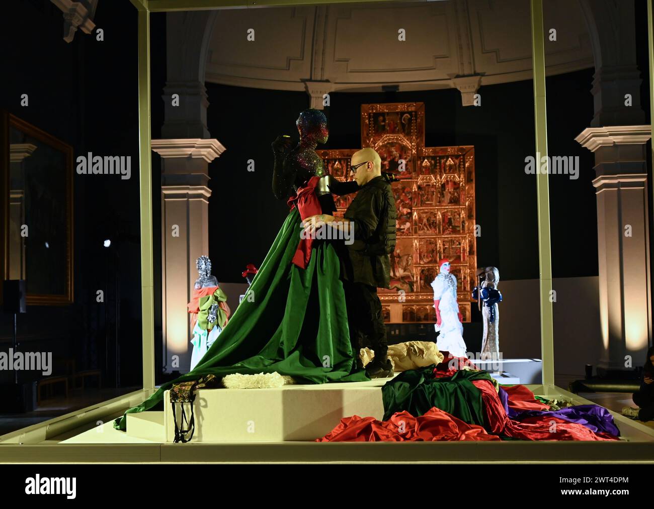 The first V&A Fashion in Motion of 2024 presents visual artist ...